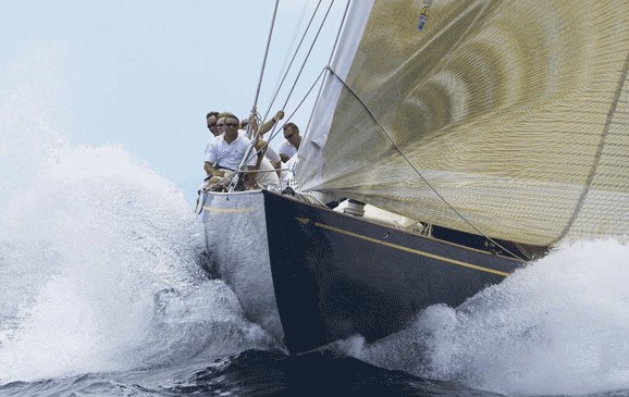 Yacht VELSHEDA, Camper & Nicholsons | CHARTERWORLD Luxury Superyacht ...